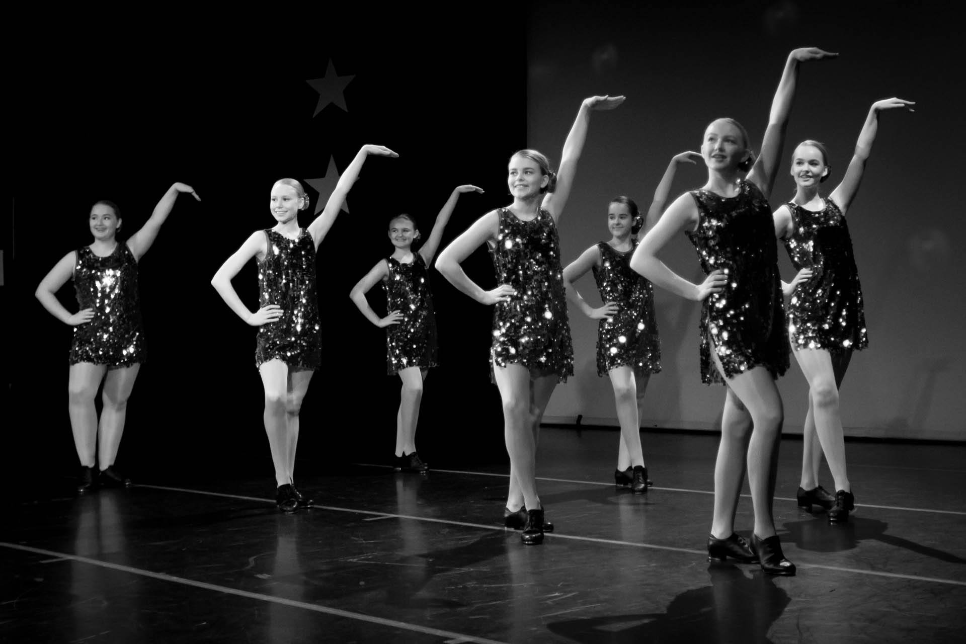 Home About Classes Gallery News Contact